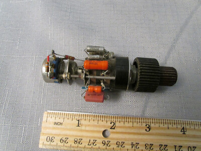Grayhill 10-Position Rotary Switch With 25K Pot Panel Mt. With Knobs | eBay