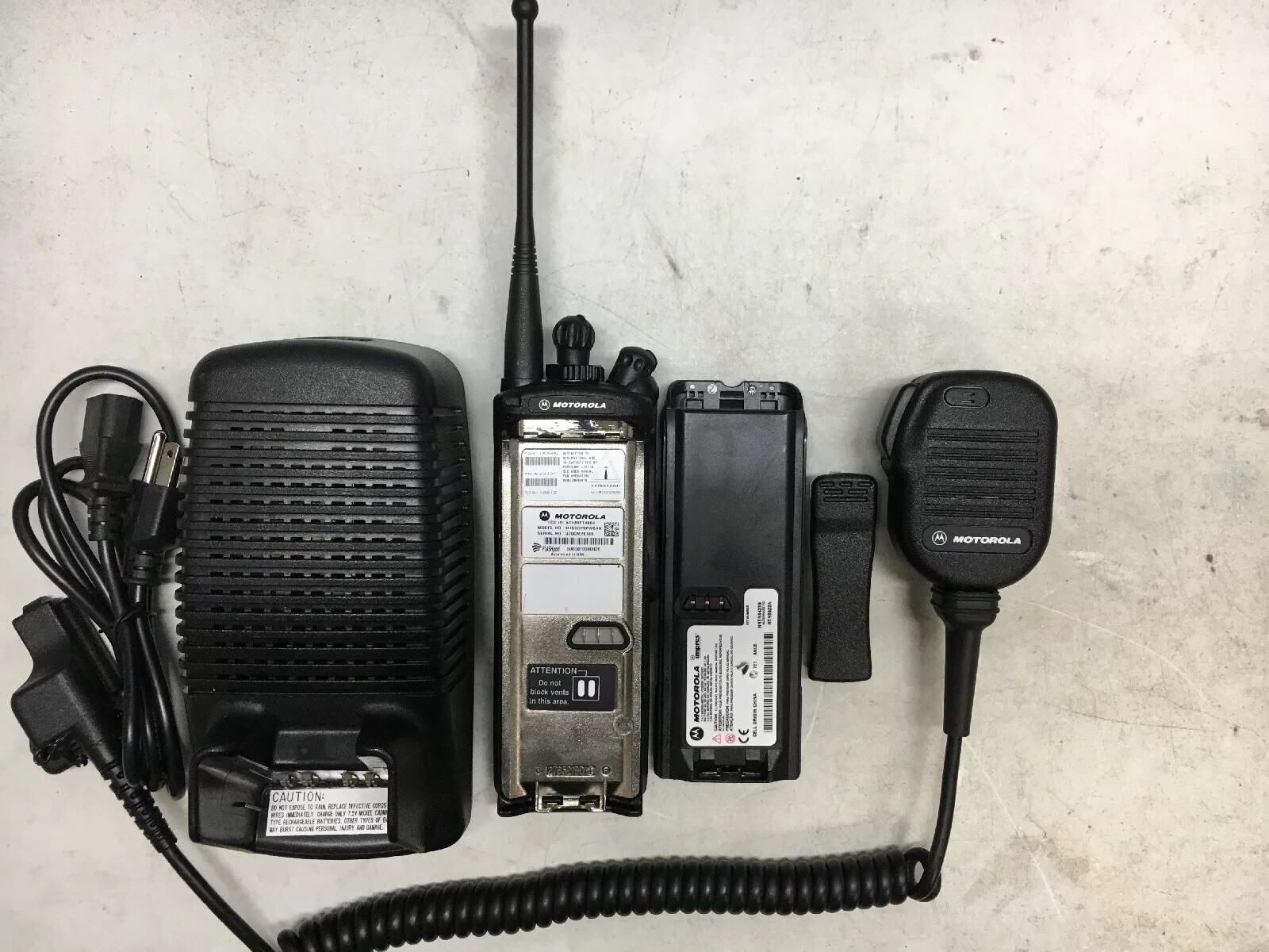 MOTOROLA XTS5000 II UHF 450-512mhz DIGITAL Radio H18SDF9PW6AN 589088 ...