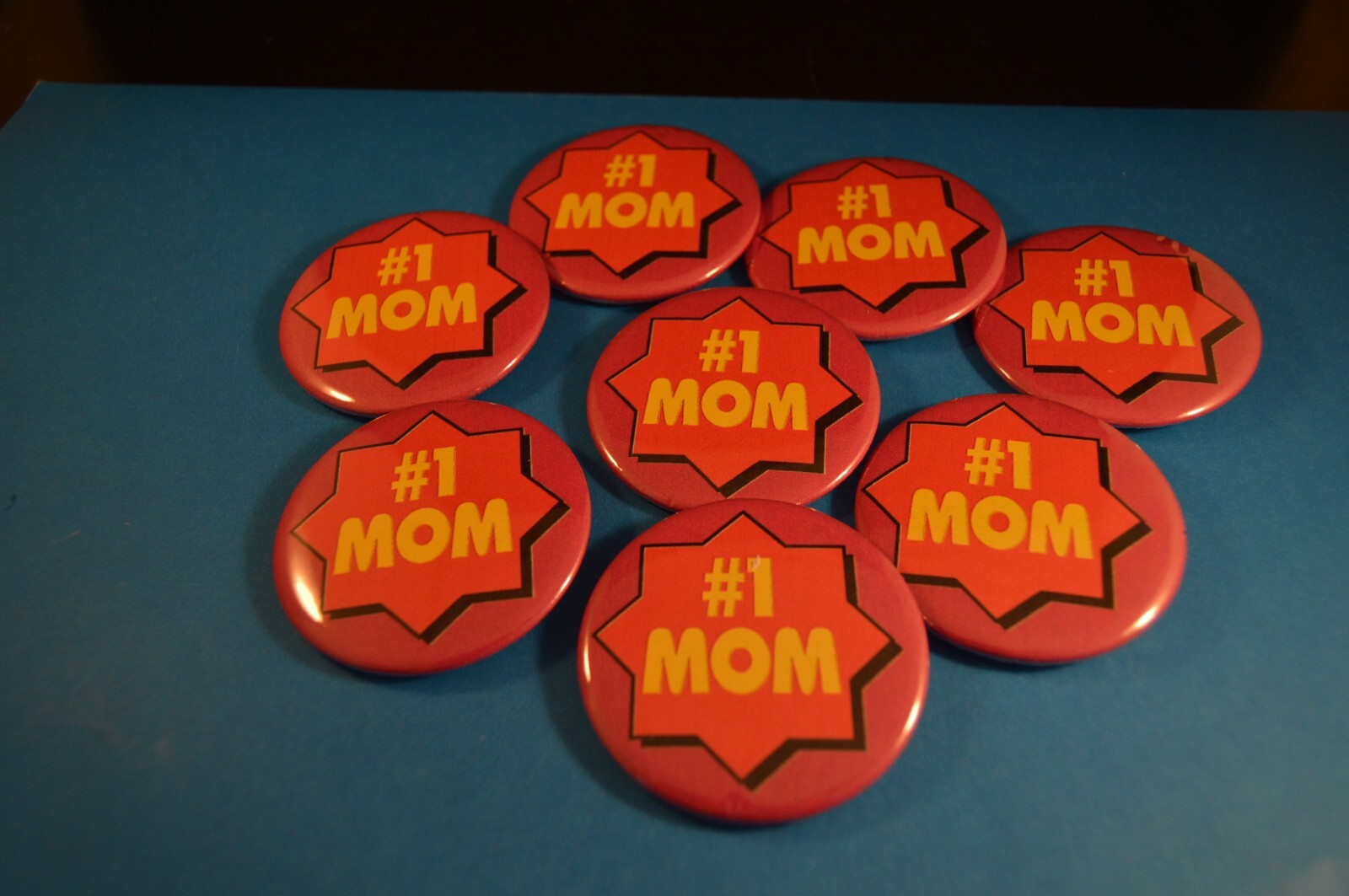 Lot of 8 "#1 MOM" BUTTONS pinbacks IRREGULAR badges FREE SHIPPING ...
