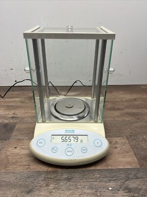 Lab Scales & Balances - Acculab