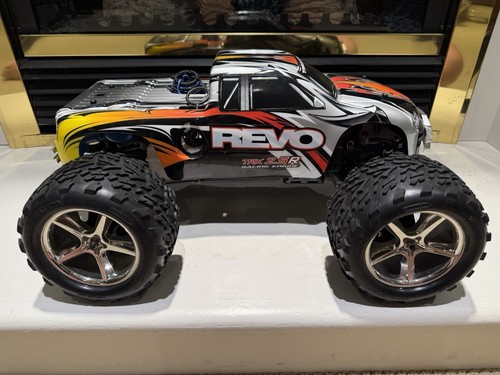 Traxxas Revo 2.5 RC Remote Control Nitro/upgraded remote/ READ ...