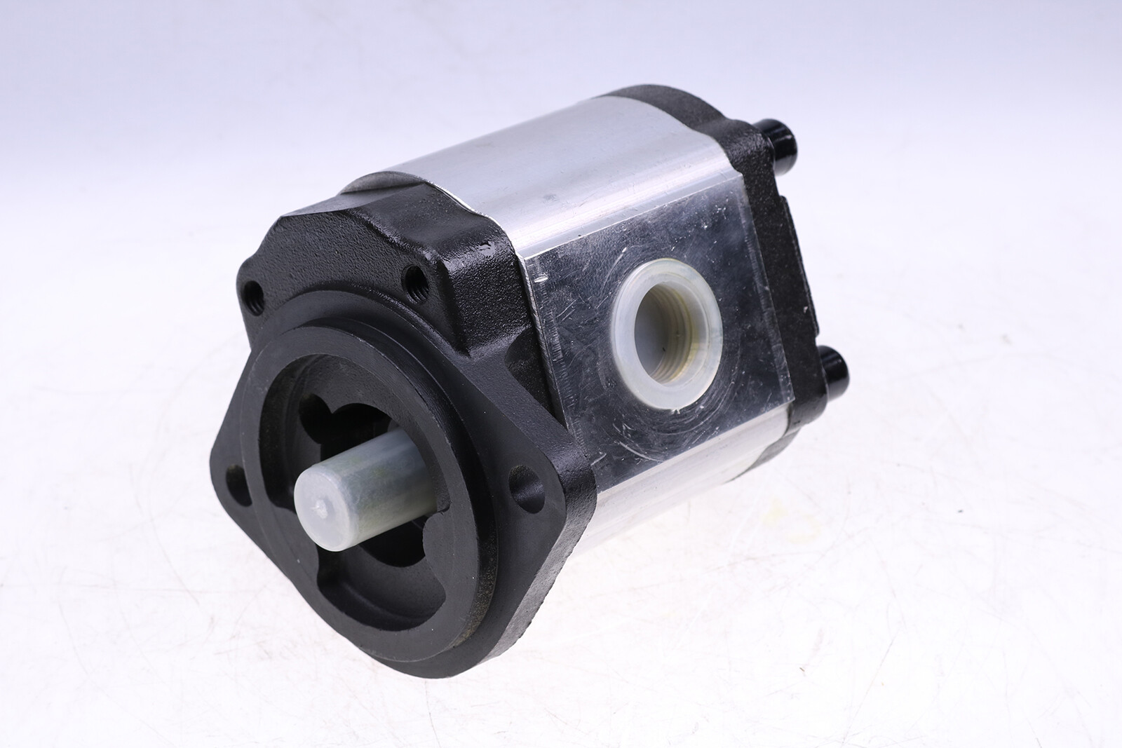 6672513 6672051 550136836 Hydraulic Pump For Bobcat Skid Steer 753 751 ...