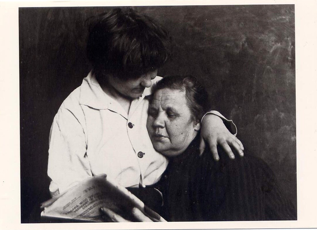 Alexander Rodchenko•Artist's Wife and Mother, Moscow 1924 POSTCARD | eBay