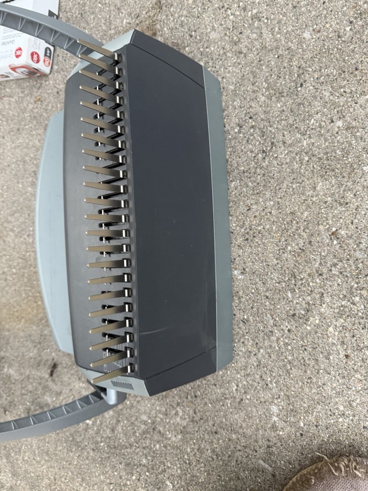 GBC CombBind C110 Binder Bindery Punch Comb Machine Binding | eBay