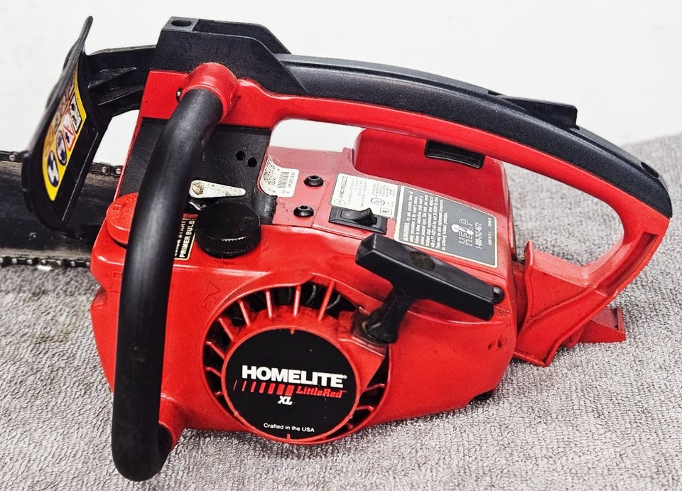 Homelite XL Chainsaw 16" Bar SEE video watch it run VTG READ ...