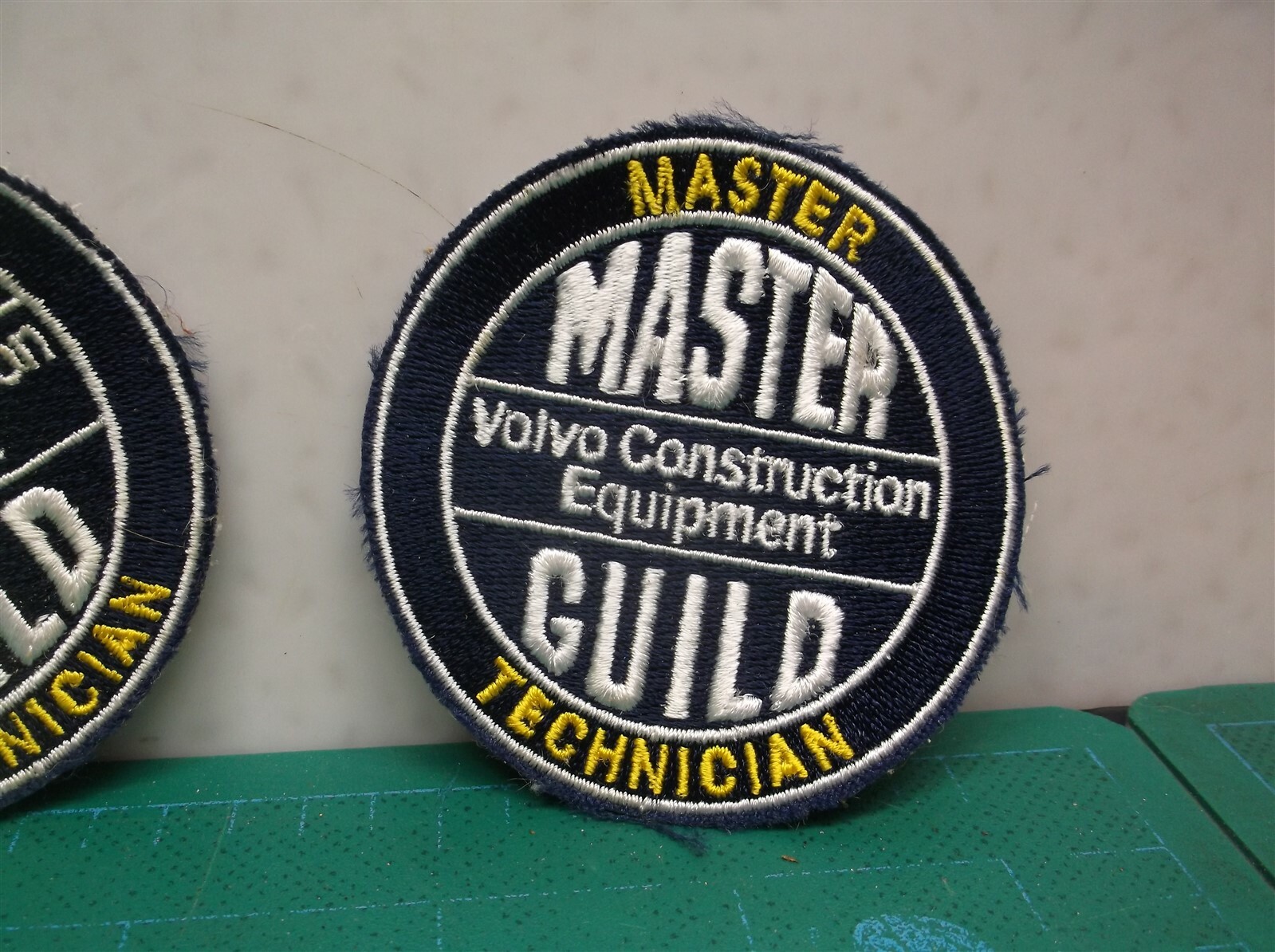lot of 2 volvo master guild technician patches ds1 | eBay