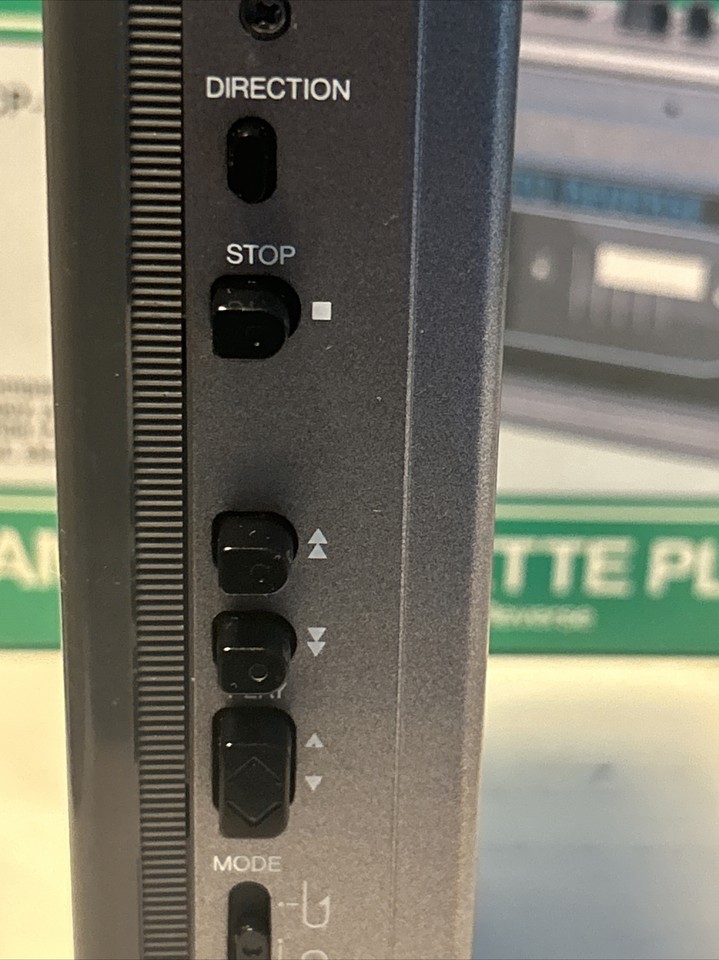 1989 Realistic SCP-25 Portable AM/FM Cassette Player Rare Radio Walkman ...