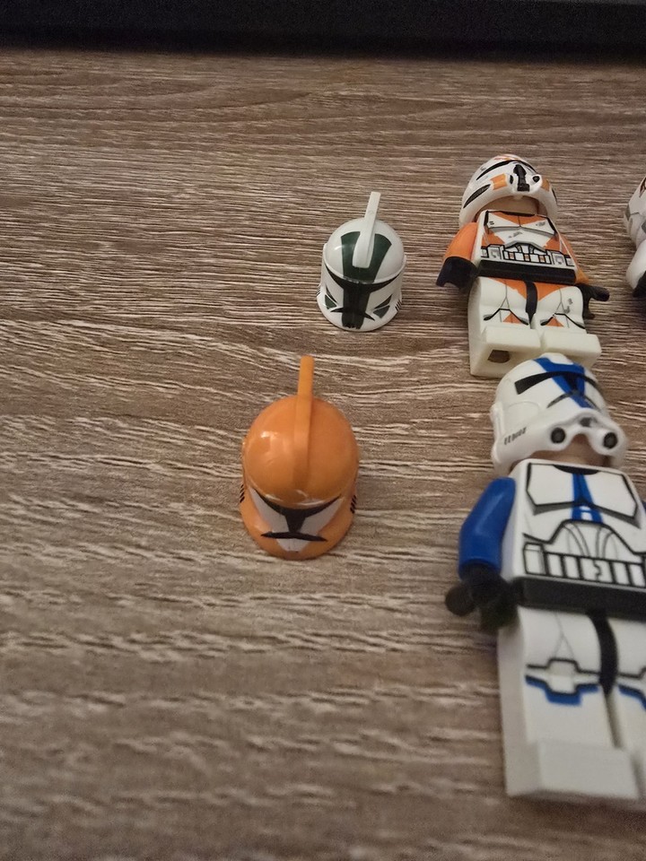 Lego Star Wars Minifigure Bundle Joblot With Clones And Clone Helmets ...