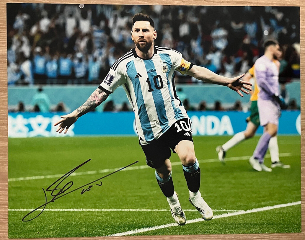 Lionel Messi Autographed Memorabilia | Signed Photo, Jersey ...