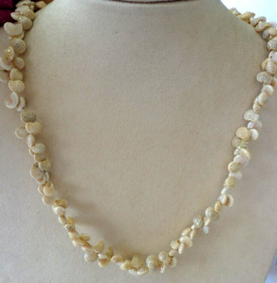 VTG HAWAIIAN WHITE CREAM MONGO SHELL WEDDING LEI NECKLACE 38" SPECKLED ...