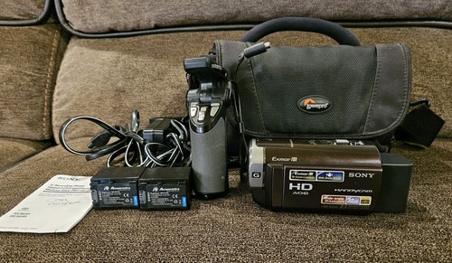 Sony HDR-CX350 Digital HD Video Camcorder With Case,3 Batteries & Wired ...