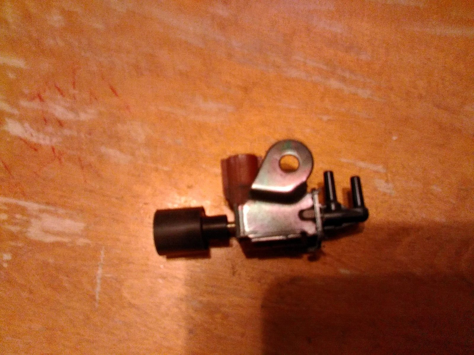 1989-95 TOYOTA PICKUP TRUCK/ 4RUNNER 22RE VSV VACUUM SWITCH VALVE ...
