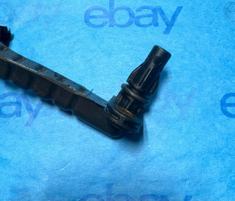 E74-1011 Genuine Paccar Output Speed Sensor Kit OEM - New | eBay