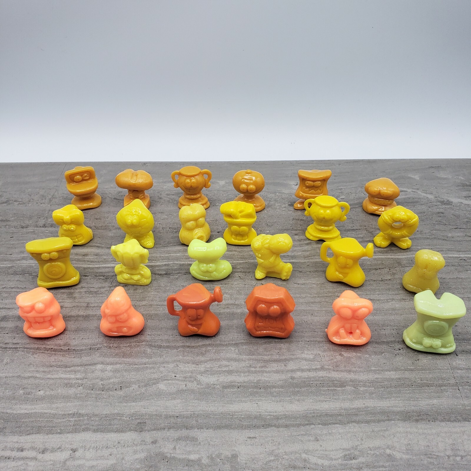 24 Gogos Crazy Bones Figures Collectible Vintage Toys Mixed Lot See ...