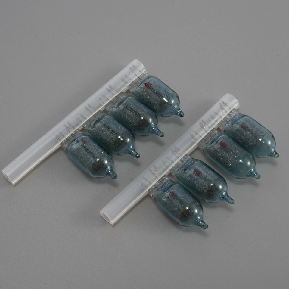 VINTAGE GENERAL ELECTRIC AG-1B SET OF 8 FLASH BULBS / SOLD AS IS NO ...