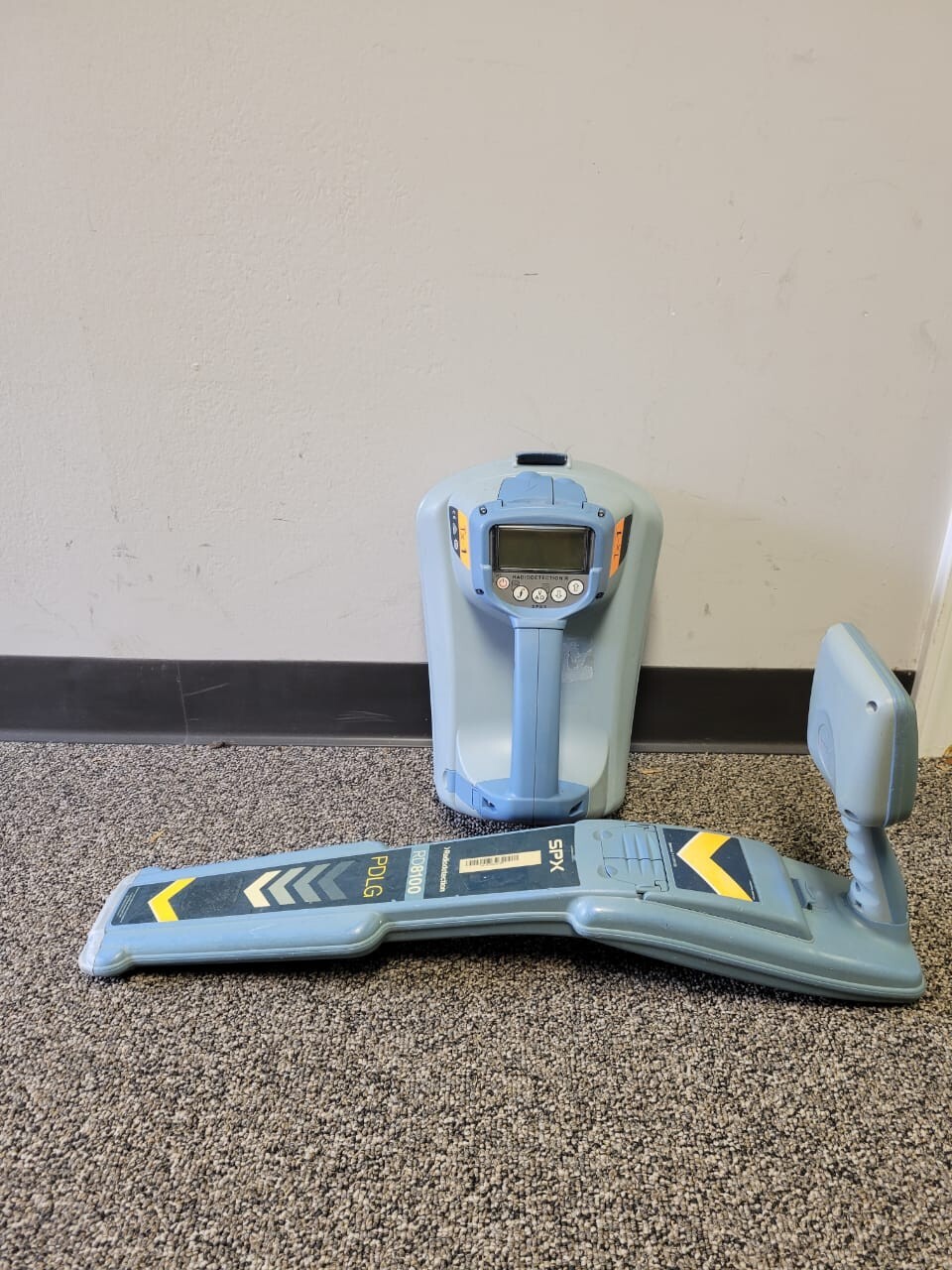 SPX Radiodetection RD8100 PDLG Cable & Pipe Locator w/ TX-1 Transmitter ...