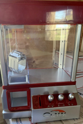 The Claw Toy Grabber Machine with Flashing lights & Sounds and Animal ...