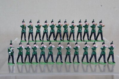DUCAL 25 x LIGHT INFANTRY DIVISION SOLDIERS MARCHING BUGLE BAND od ...