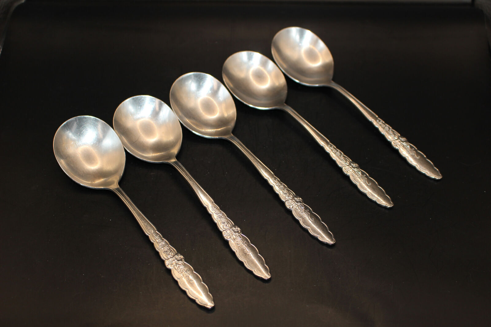 5 ONEIDA FLORAL GLEN STAINLESS STEEL 6-3/4" ROUND CREAM SOUP/GUMBO ...