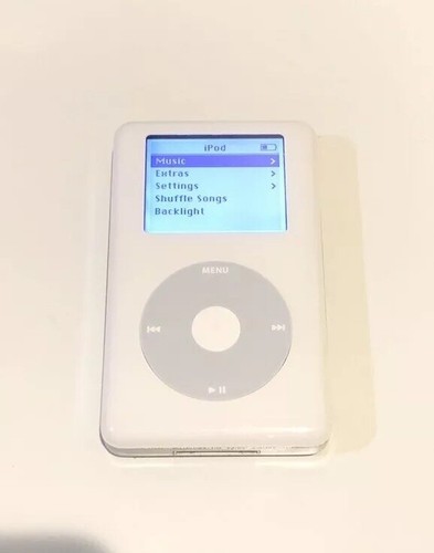 Apple iPod Classic 4th Generation White - HP Invent (20 GB) PE435AABA ...