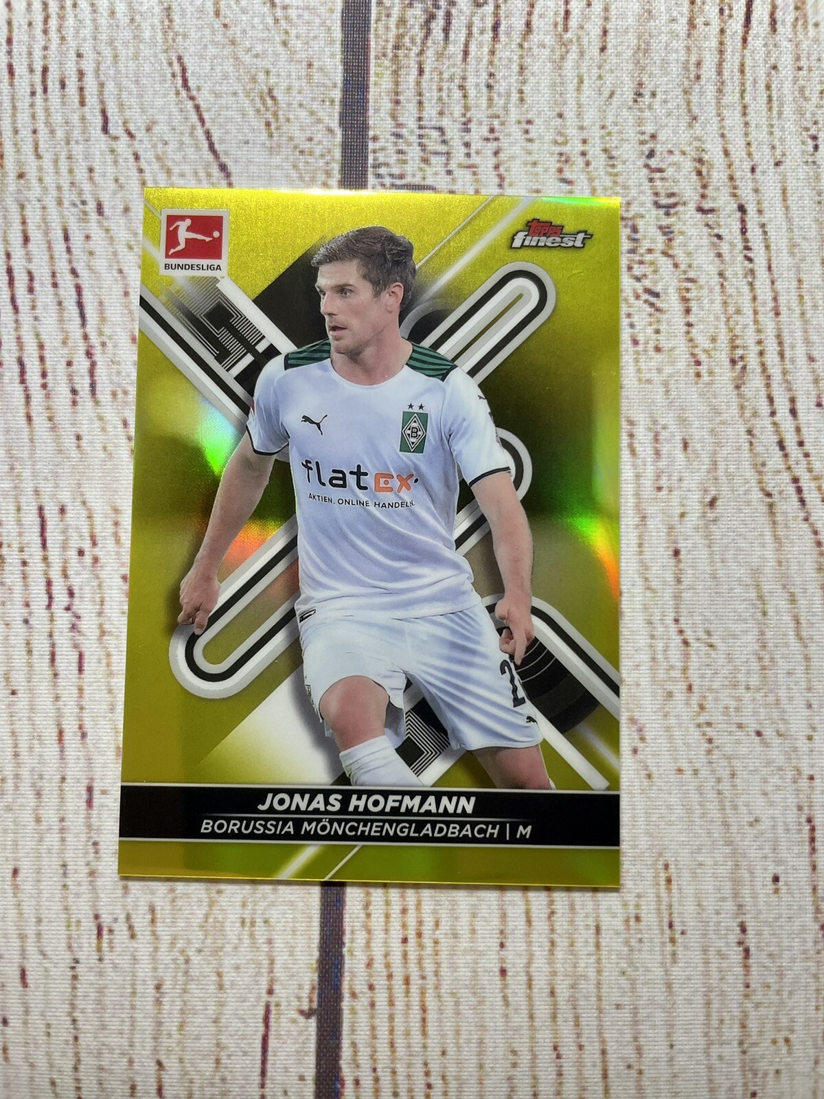 2021-22 Topps Finest Bundesliga - Jonas Hofmann #120 Yellow Refractor ...