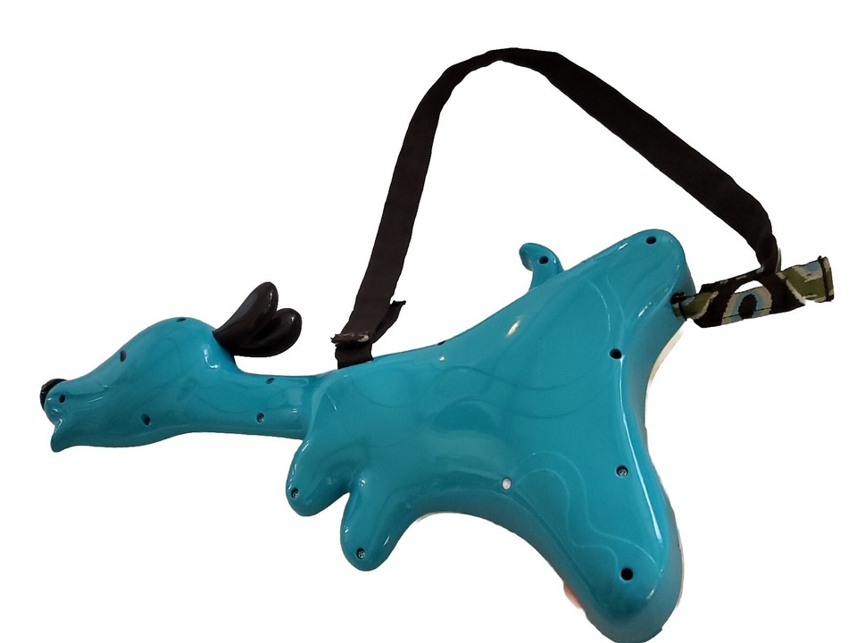 B. Woofer Hound Dog Guitar Battat Toys Strum B Dog Musical Learning ...