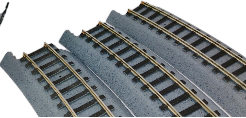 Walthers Trainline HO Scale Power-Loc 18" Radius Curved Track 3-pack | eBay