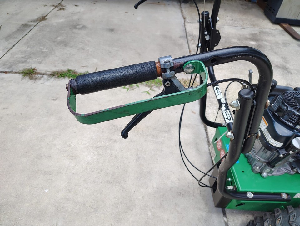 BILLY GOAT BRUSH CUTTER BC2601HHF 26" BUSH HOG | eBay