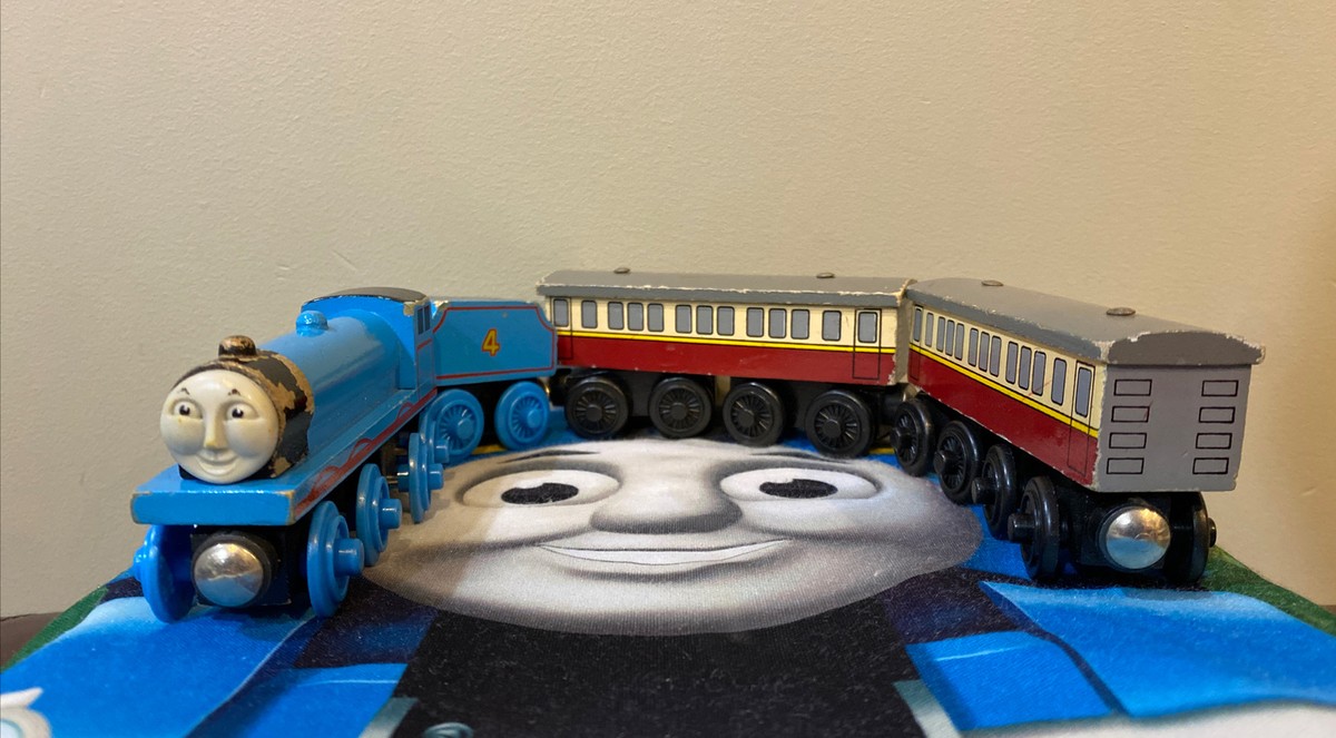 Thomas And Friends Gordon Express Coaches