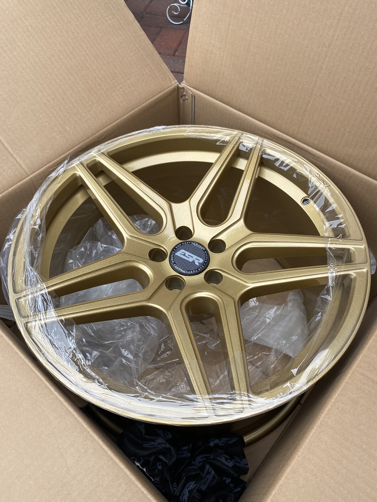 18x9.5 FORGETECH Esr Metallic Gold Wheels ESR RF15 5x100 Set of 2 72.56 ...