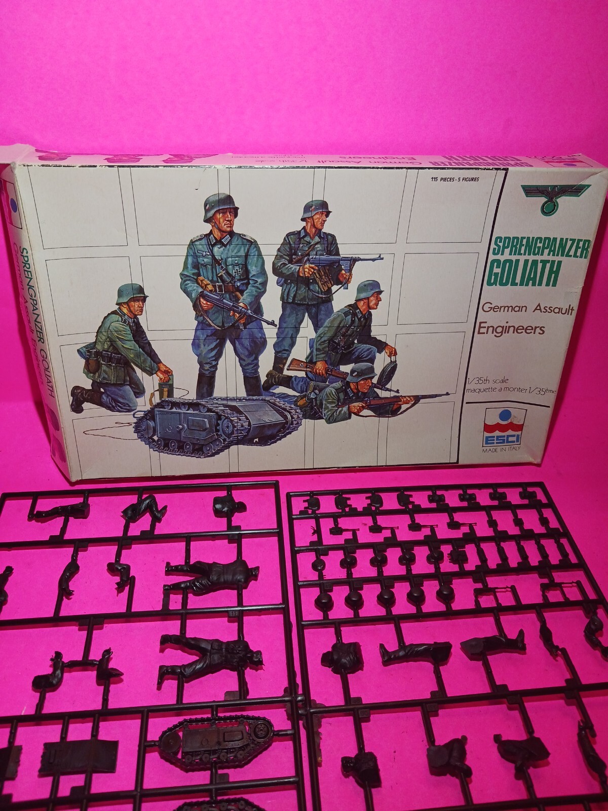 Vtg Sprengpanzer Goliath German Assault Engineers Model Figures 1/35 ...