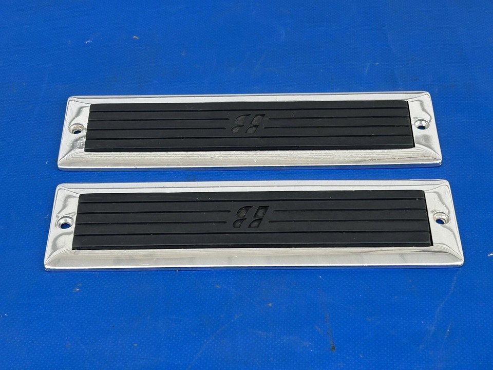 Vintage Perko Bayliner 1050-0 Boat Chrome Black Step Pads Step Plates ...