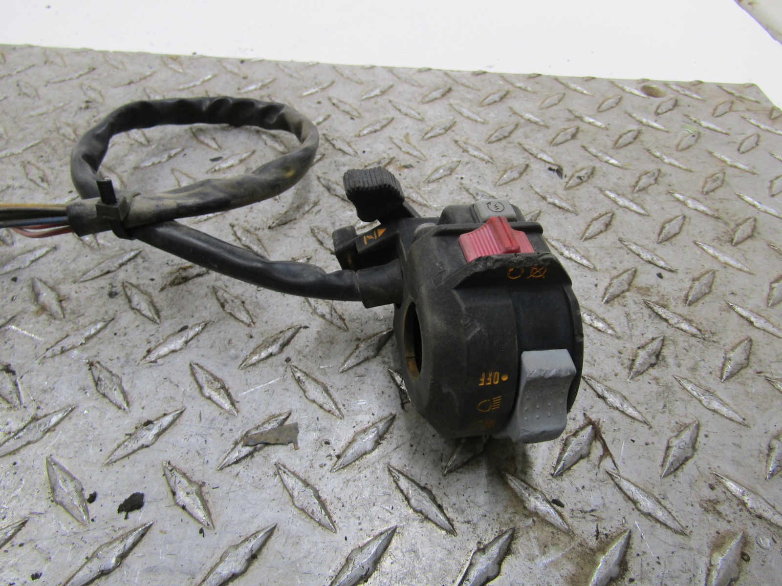 2002 YAMAHA GRIZZLY 660 LEFT HANDLE HANDLEBAR CONTROL SWITCH SWITCHES ...