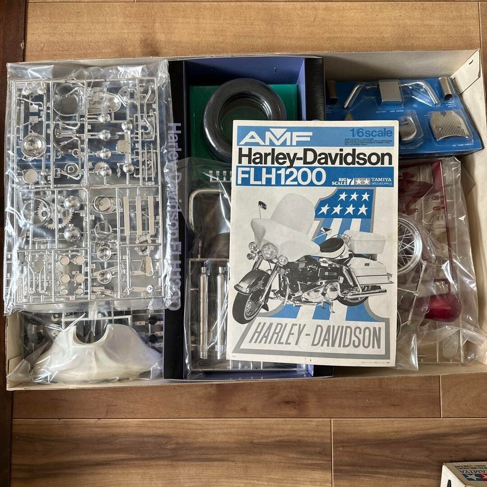1/6 HARLEY DAVIDSON FLH1200 AMF Model Kit Toy BS0607 BIG SCALE SERIES 7 ...
