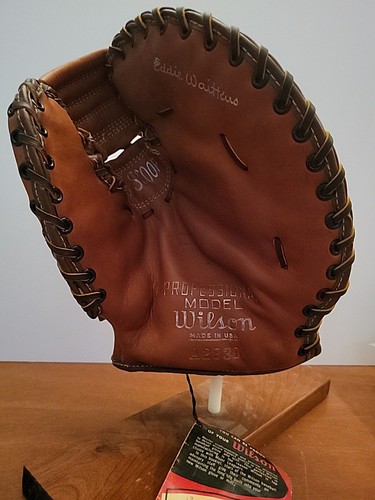Vintage Wilson First Baseman Mitt - New With Tag | eBay