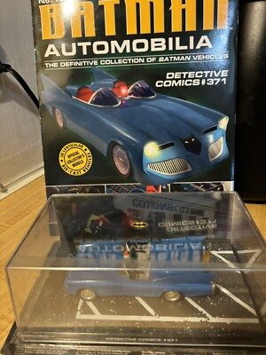Corgi Detective comic number five Batmobile detective comic 400 model ...