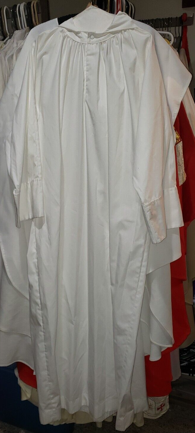 4 SERVER MONASTIC ALBS WHITE CASSOCKS W/HOOD GASPARD YOUTH/TEEN SIZES 2 ...