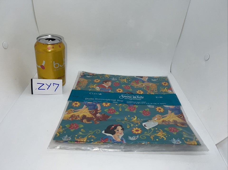 New Disney Snow White & Seven Dwarfs Gift Wrap Paper 8.33sq ft | eBay