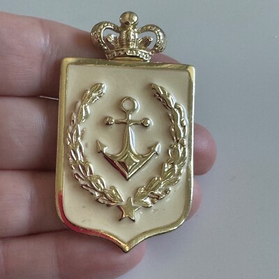 Vintage Nautical Heraldic Anchor Enamel Brooch Gold Tone Cream Enamel ...