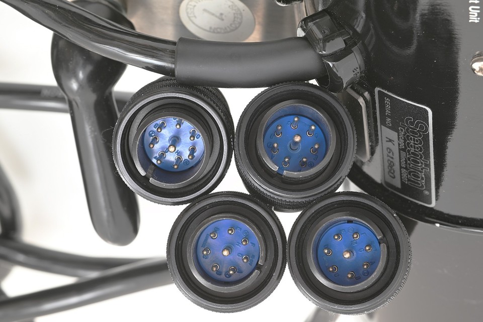 Speedotron Black Line 105 4-Cable Flash head - LN - Used 2X - Perfect ...