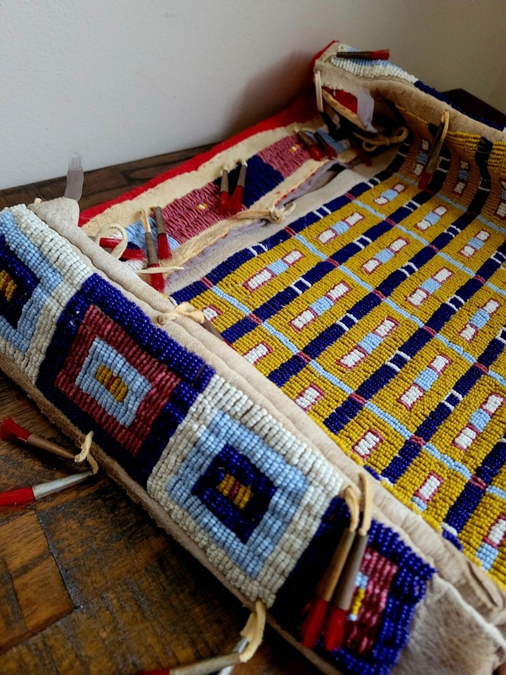 Vintage Native American Beaded Buckskin Possible Bag Very Nice Piece ...