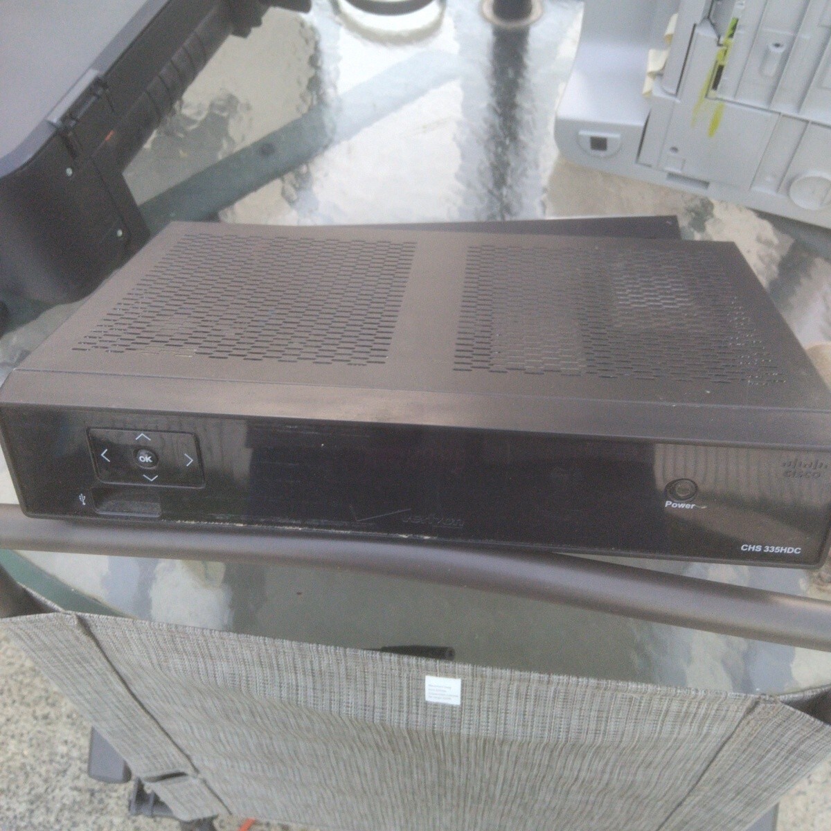 Cisco CHS 335HDC Digital Home Communications Terminal Silver Compact ...