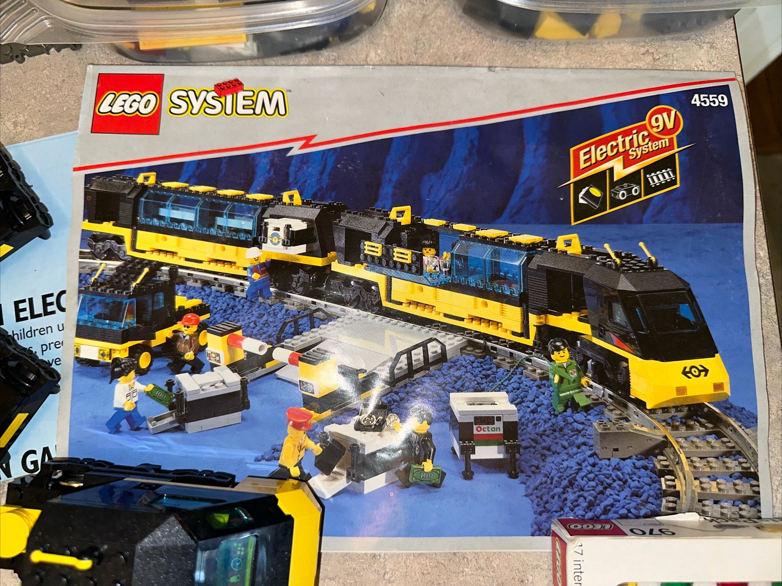 LEGO Train Cargo Railway 9V with Instructions & Box 95% Complete 1996 ...