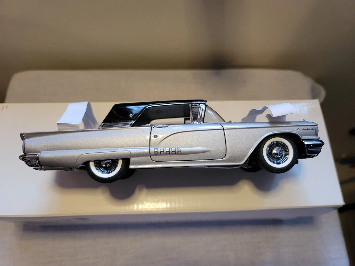 1958 Ford Thunderbird
