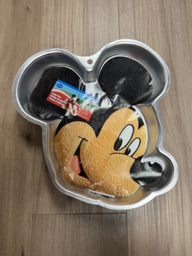 2105-7070 - Wilton Micky Mouse Clubhouse Mickey Mouse Cake Pan | eBay UK