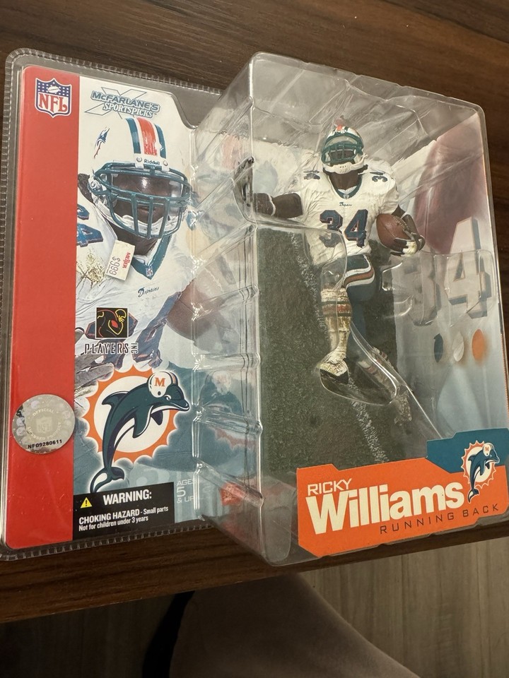 McFarlane NFL Series 4 Complete Set 2002 Sealed Michael Vick Alt ...