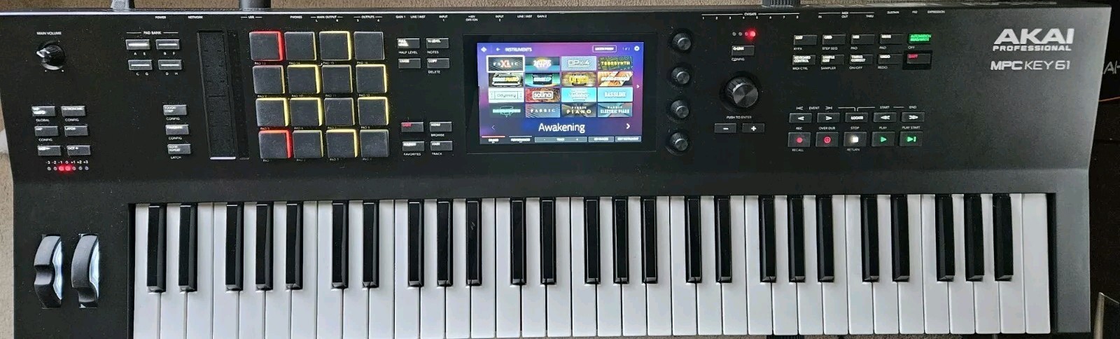 Akai Professional MPC Key 61 Standalone Sampler and Sequencer | eBay