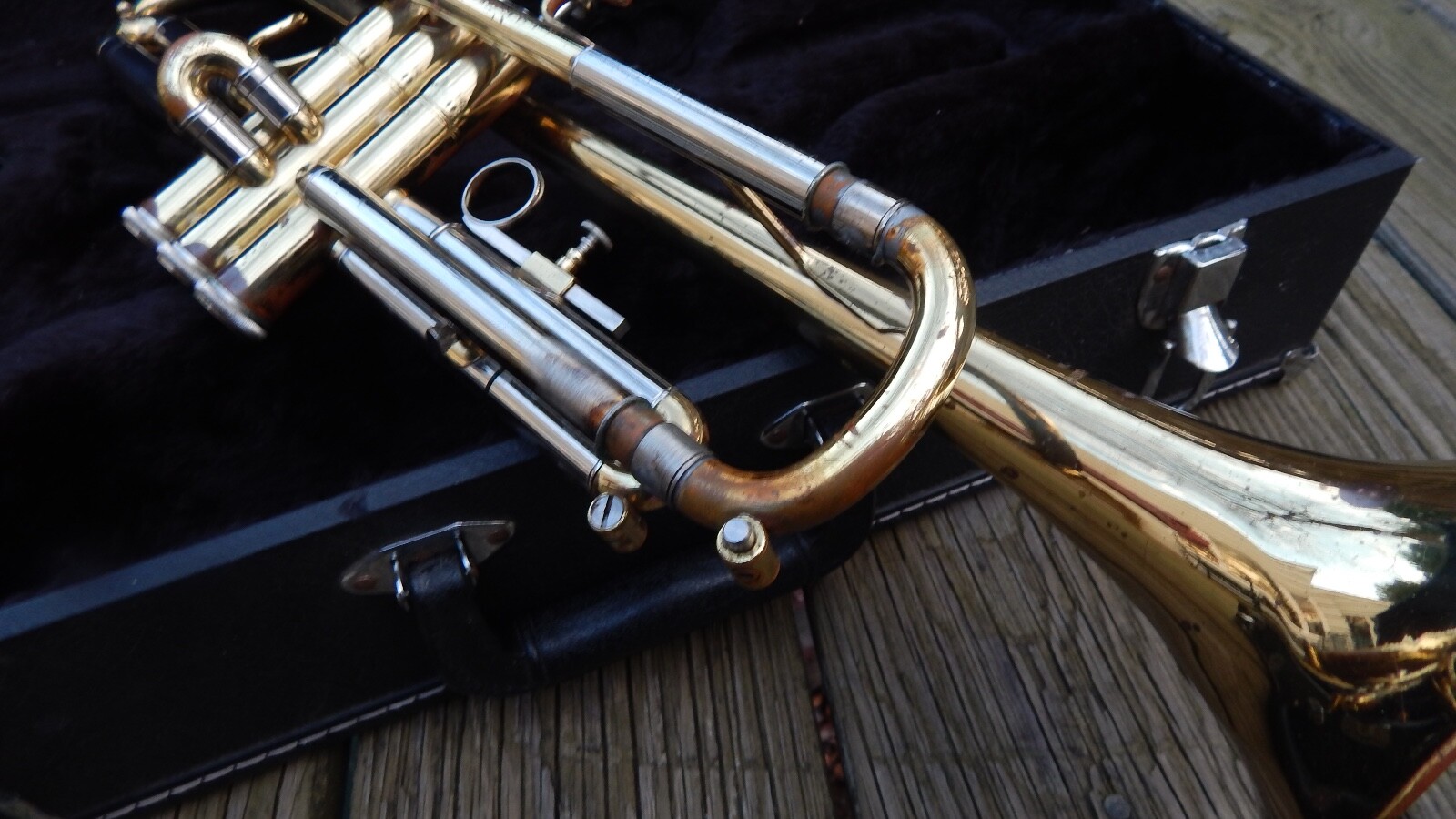 JUPITER TRUMPET SERIAL NUMBER 803495 SOME TARNISH WITH CASE BENT BELL ...