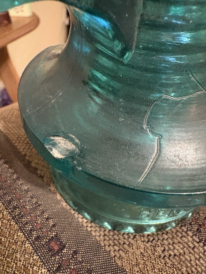 GREAT BLUE AQUA CD 257 HEMINGRAY MICKEY MOUSE STYLE GLASS INSULATOR ...