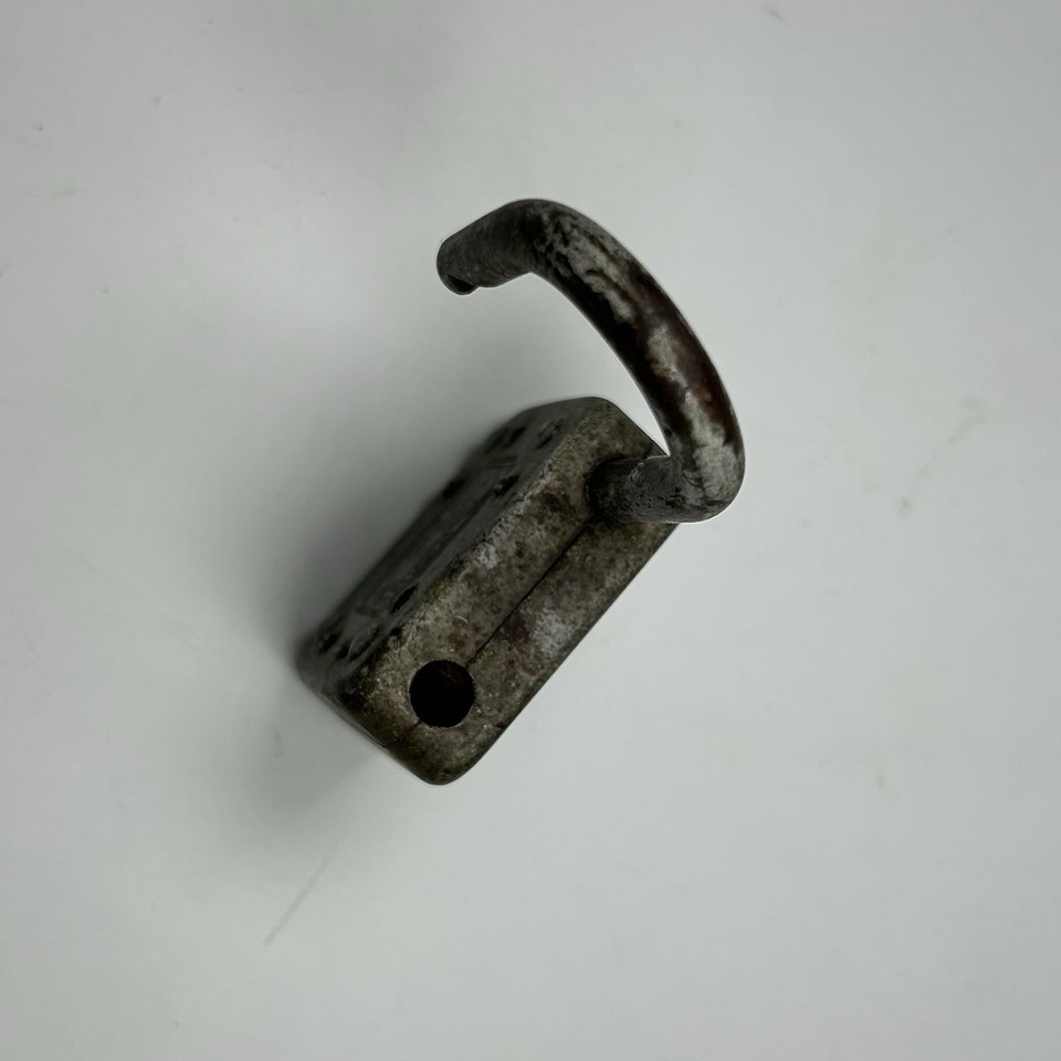 Vintage Old Master Lock Walking Lion 77 Padlock USA - With Key | eBay